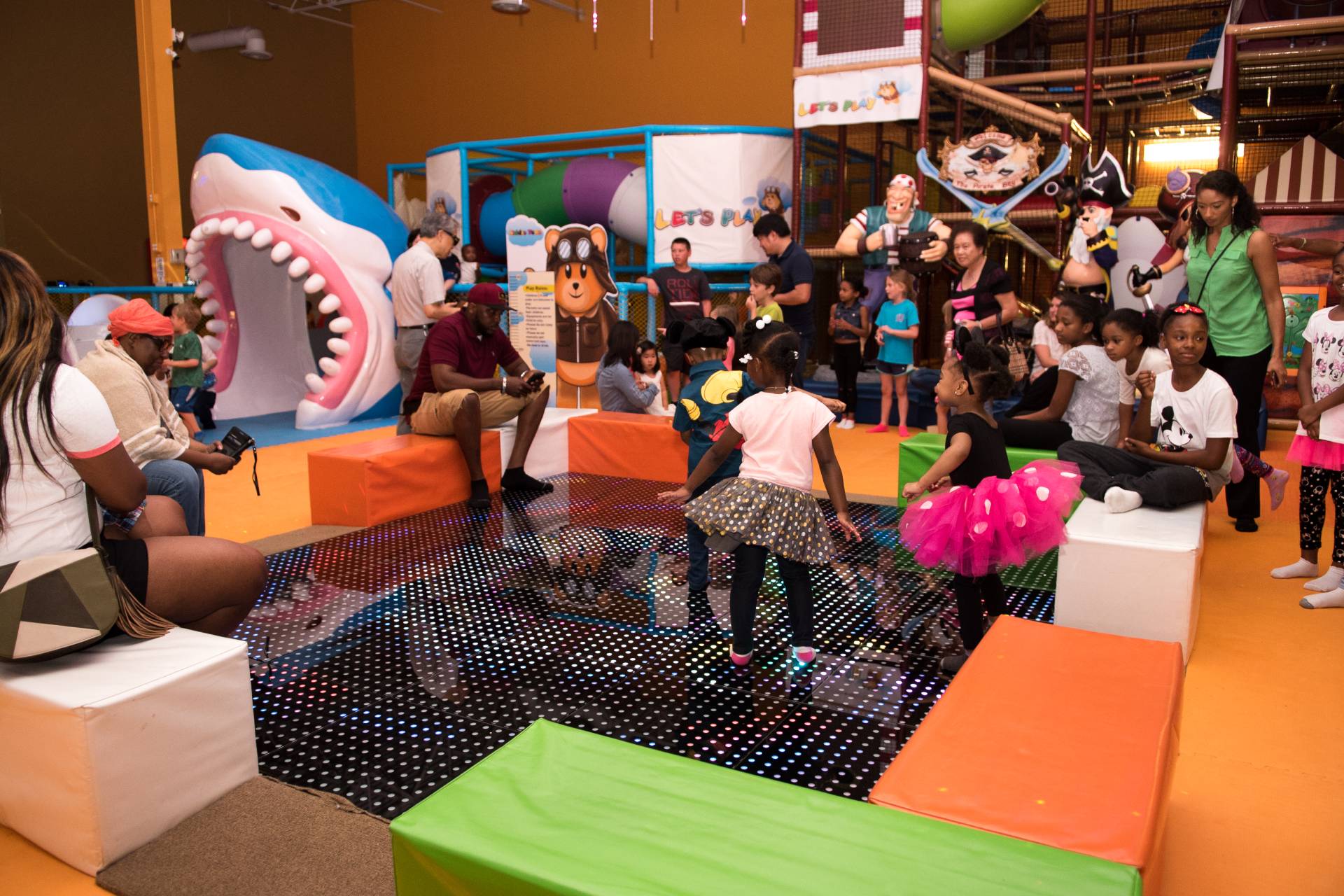 Photo Gallery - Boomerang Play Center